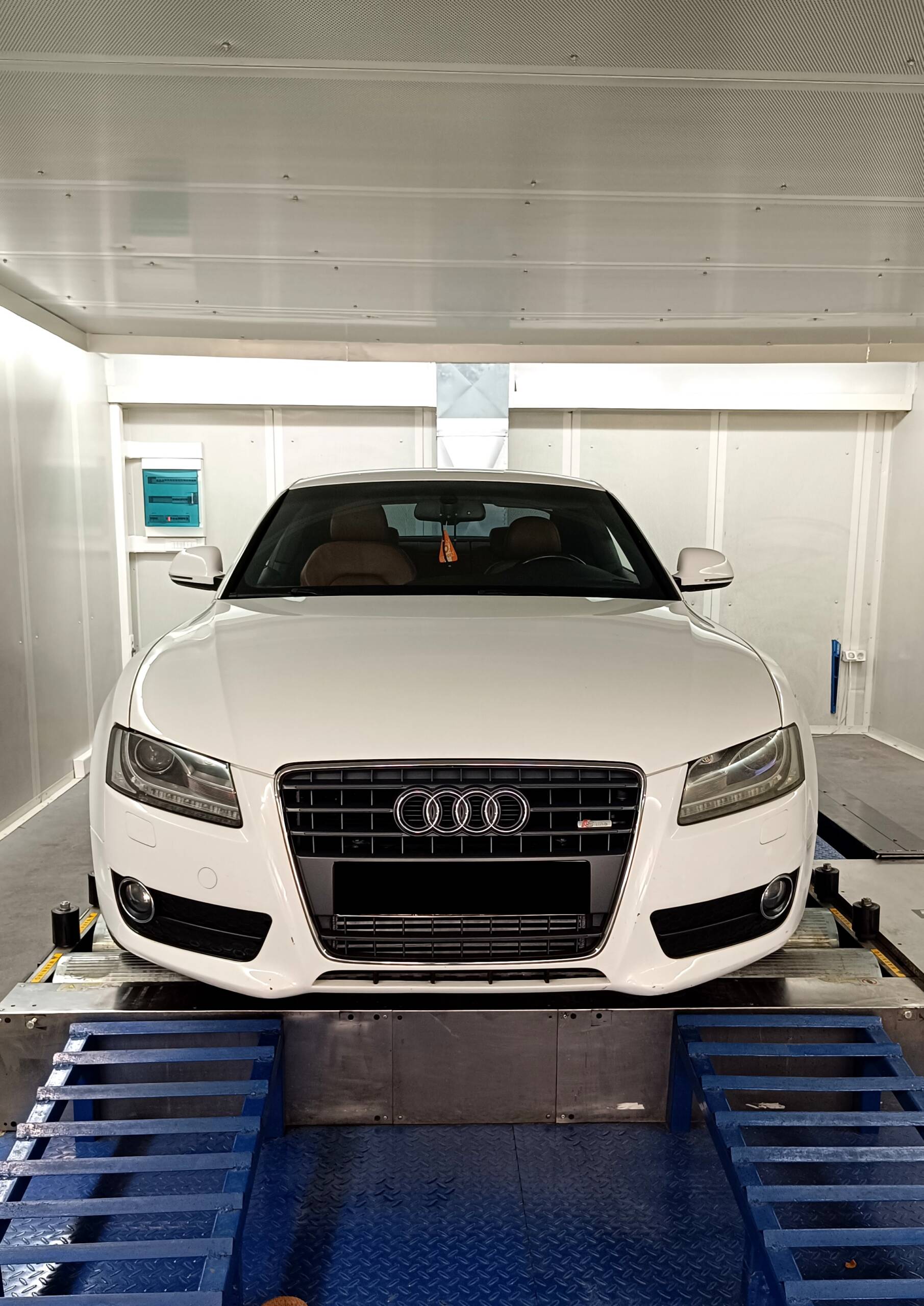 Audi A5 8T 2.0TFSI CVT – Stage3 hybrid turbo 98RON – eTuners